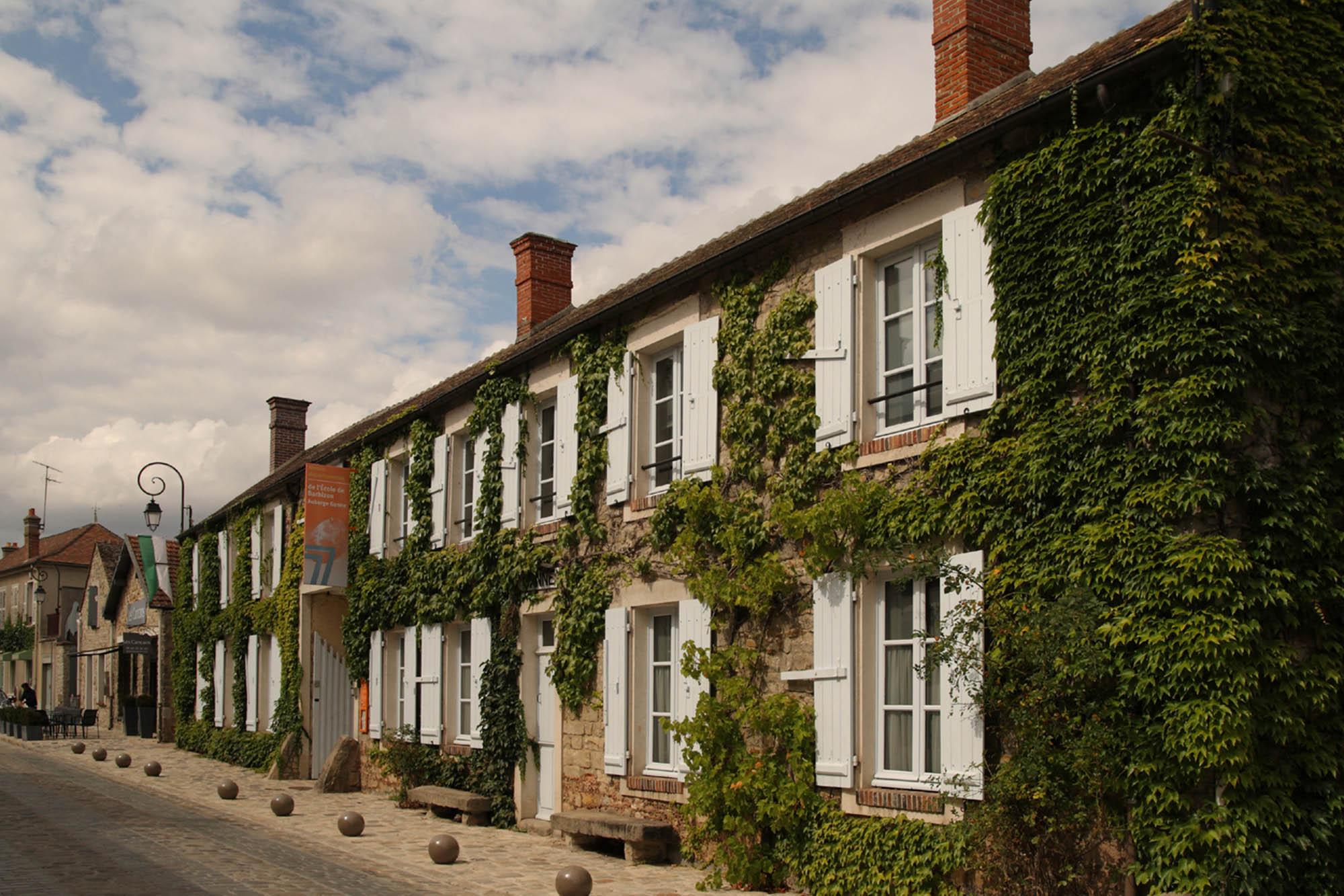 BARBIZON & FONTAINEBLEAU CASTLE & VAUX LE VICOMTE CASTLE (10 Hours ...