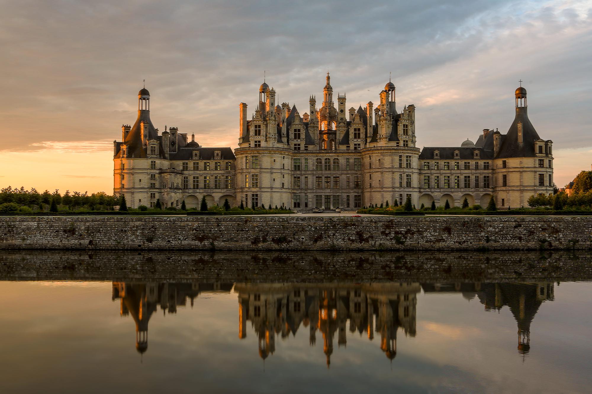 LOIRE VALLEY CASTLES (12 Hours) - Paris Best Way
